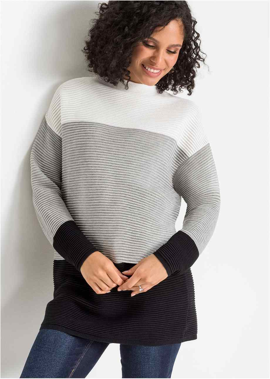 Pull en maille fine avec col montant - blanc cassé/gris/noir rayé